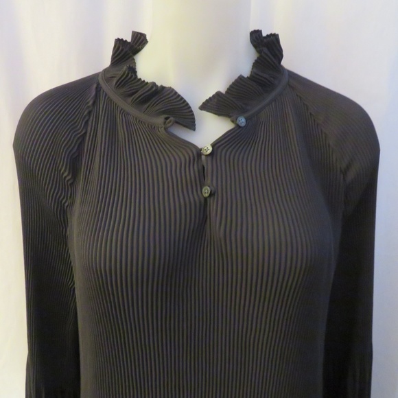 SHAG | Tops | Shag Gray Accordion Pleated Tunic Blouse Size M | Poshmark